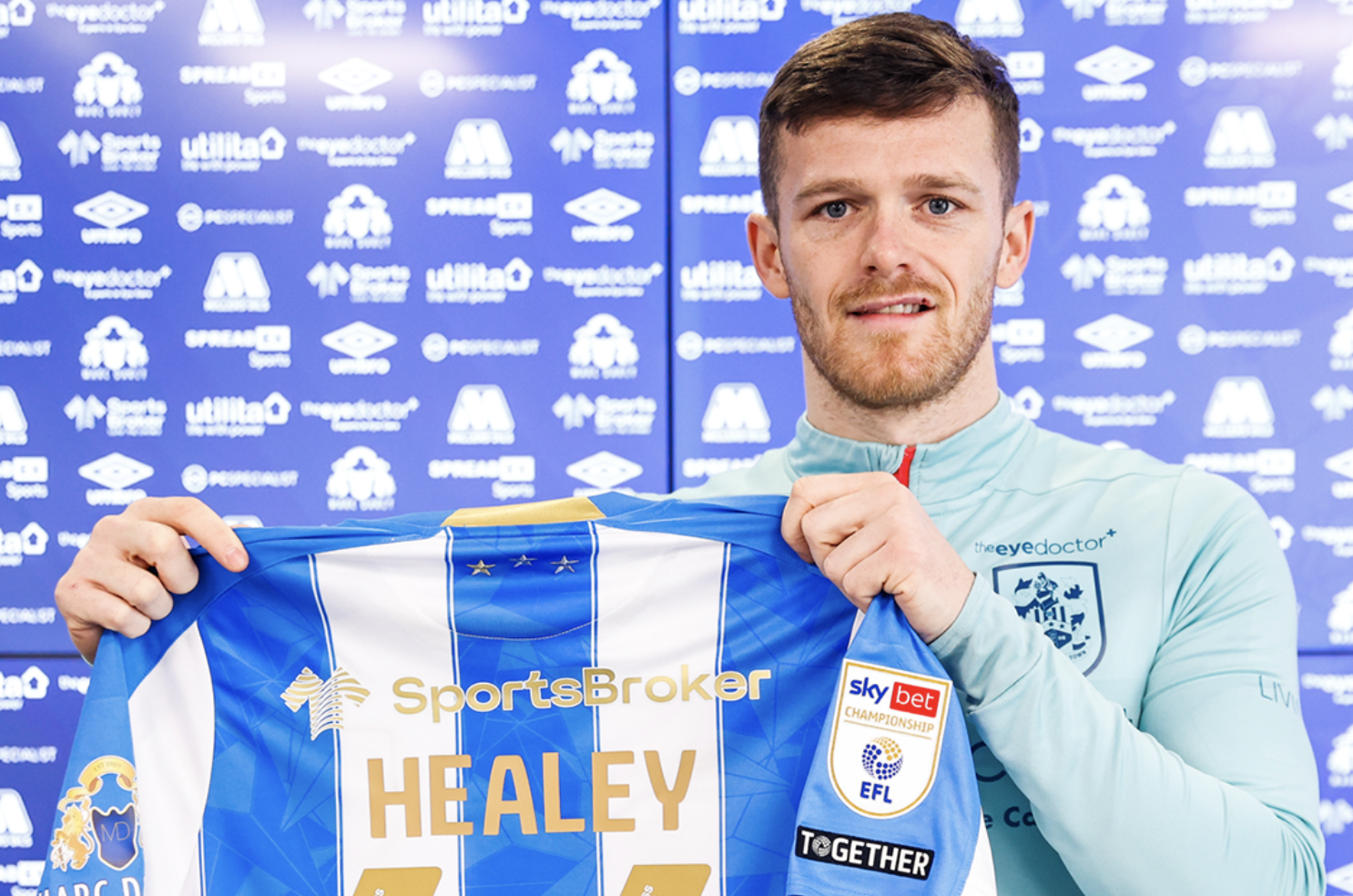 Mercato : Rhys Healey change de club en Angleterre ! - LesViolets.Com